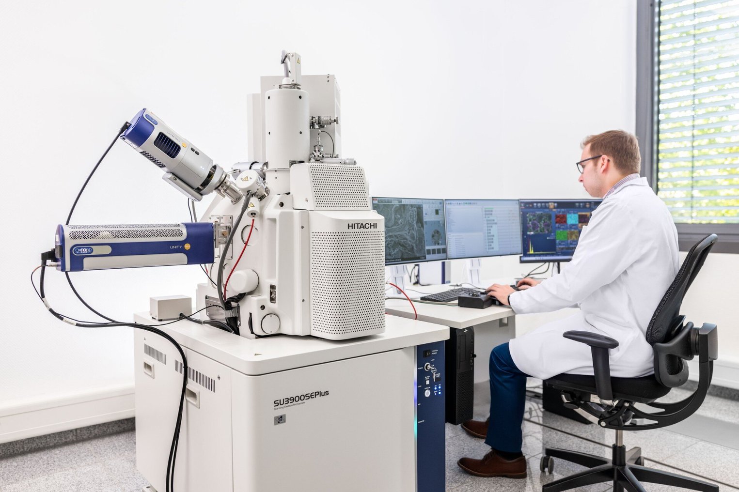 Hitachi | SU3800/3900 Universal SEM Family